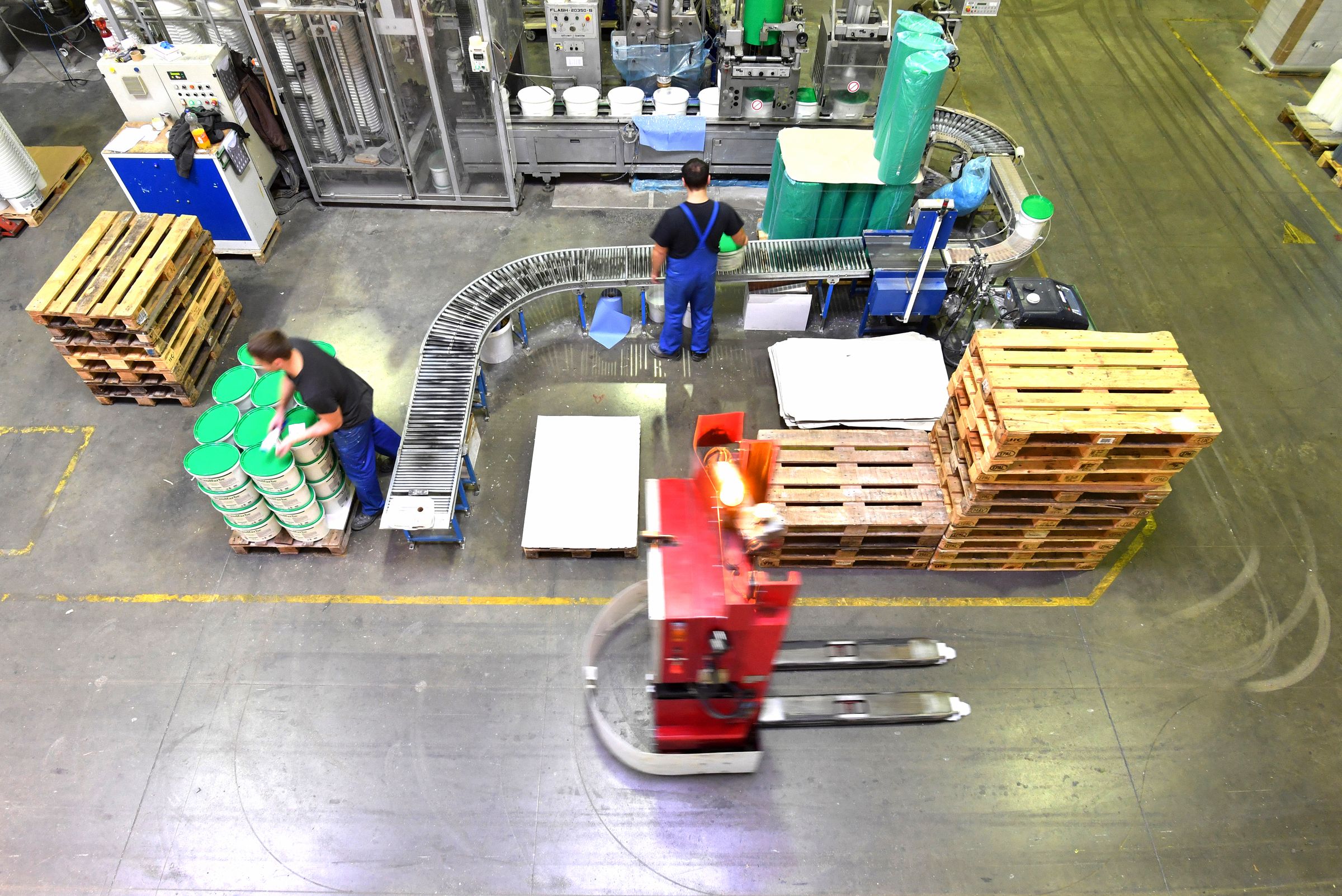 Automated Conveyor Systems & AGVs | KION GROUP AG | KION GROUP AG