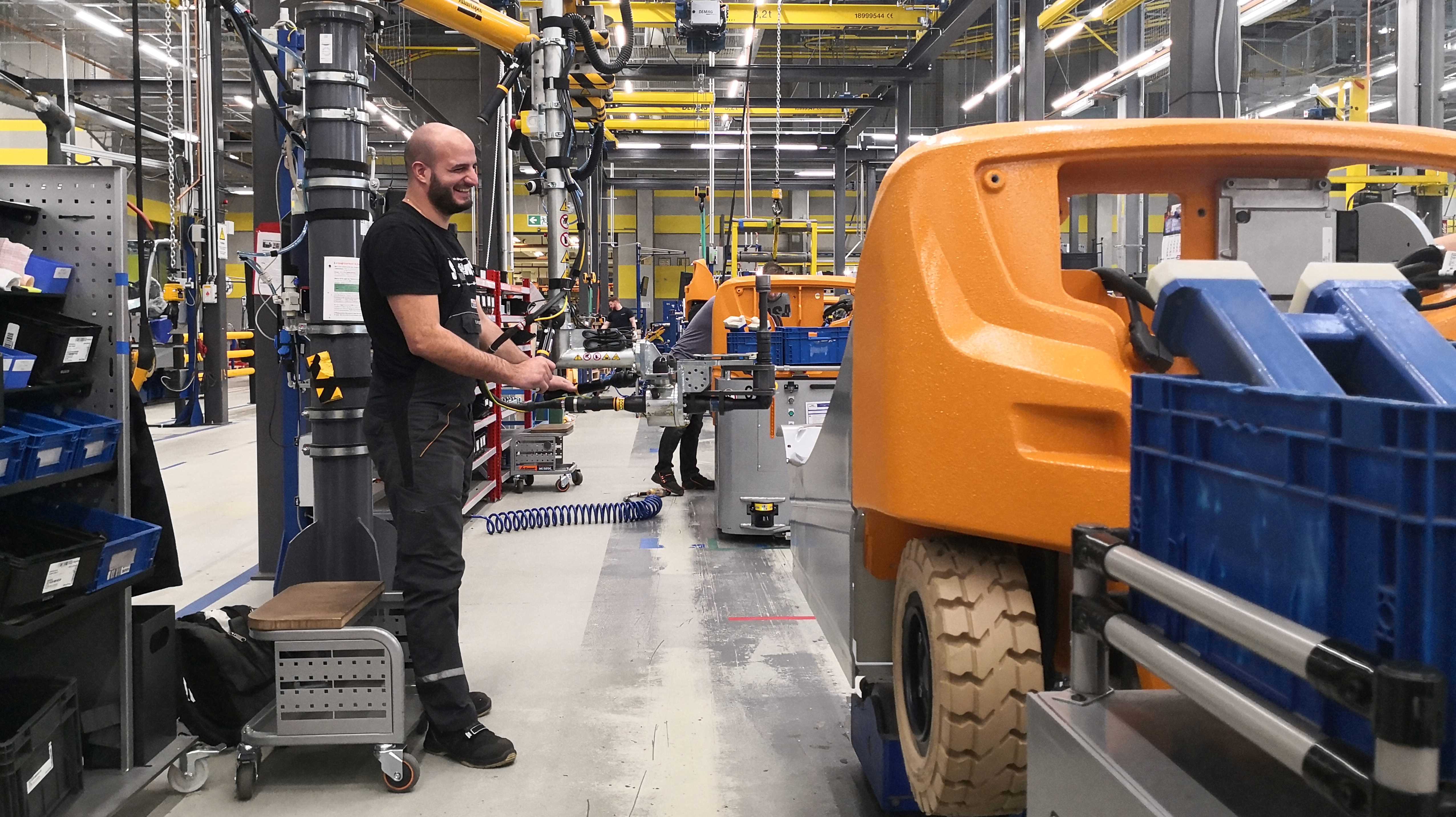 Robotics and Automation | KION GROUP AG | KION GROUP AG