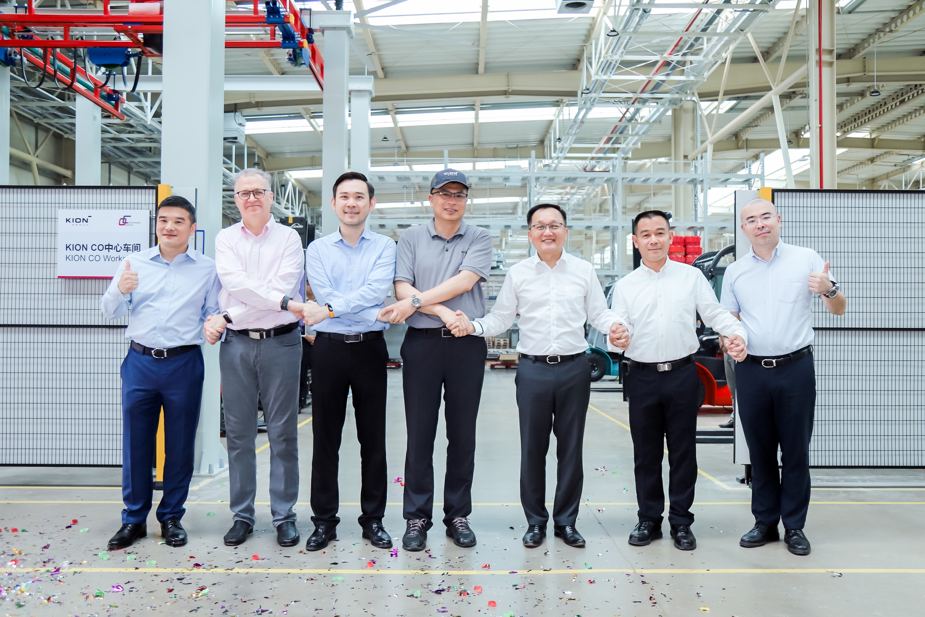 Opening of a new Intelligent Experience Center | KION GROUP AG | KION ...