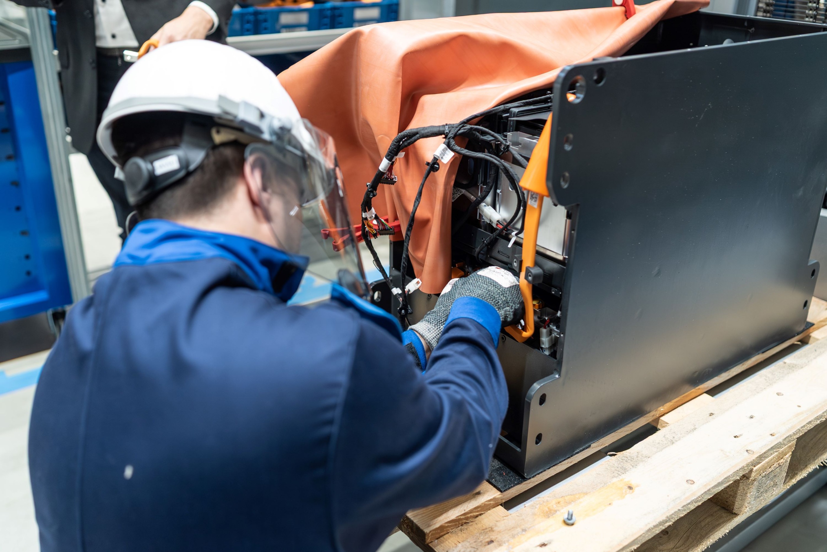 Breakthrough for KION's lithium-ion batteries | KION GROUP AG