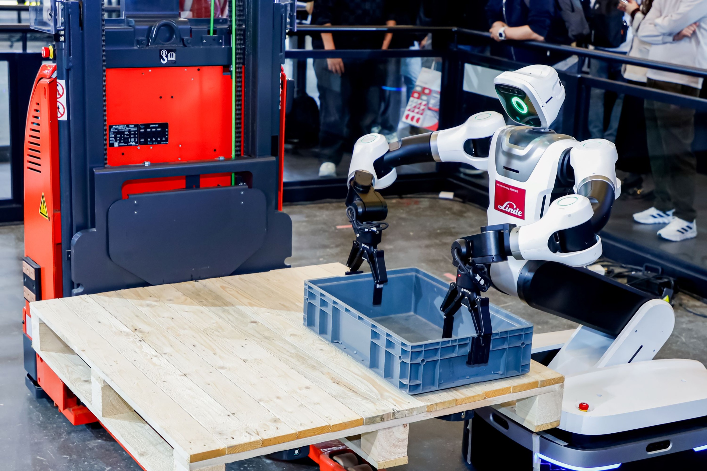 Experience KION's visionary showcase at CeMAT ASIA 2025. | KION GROUP AG