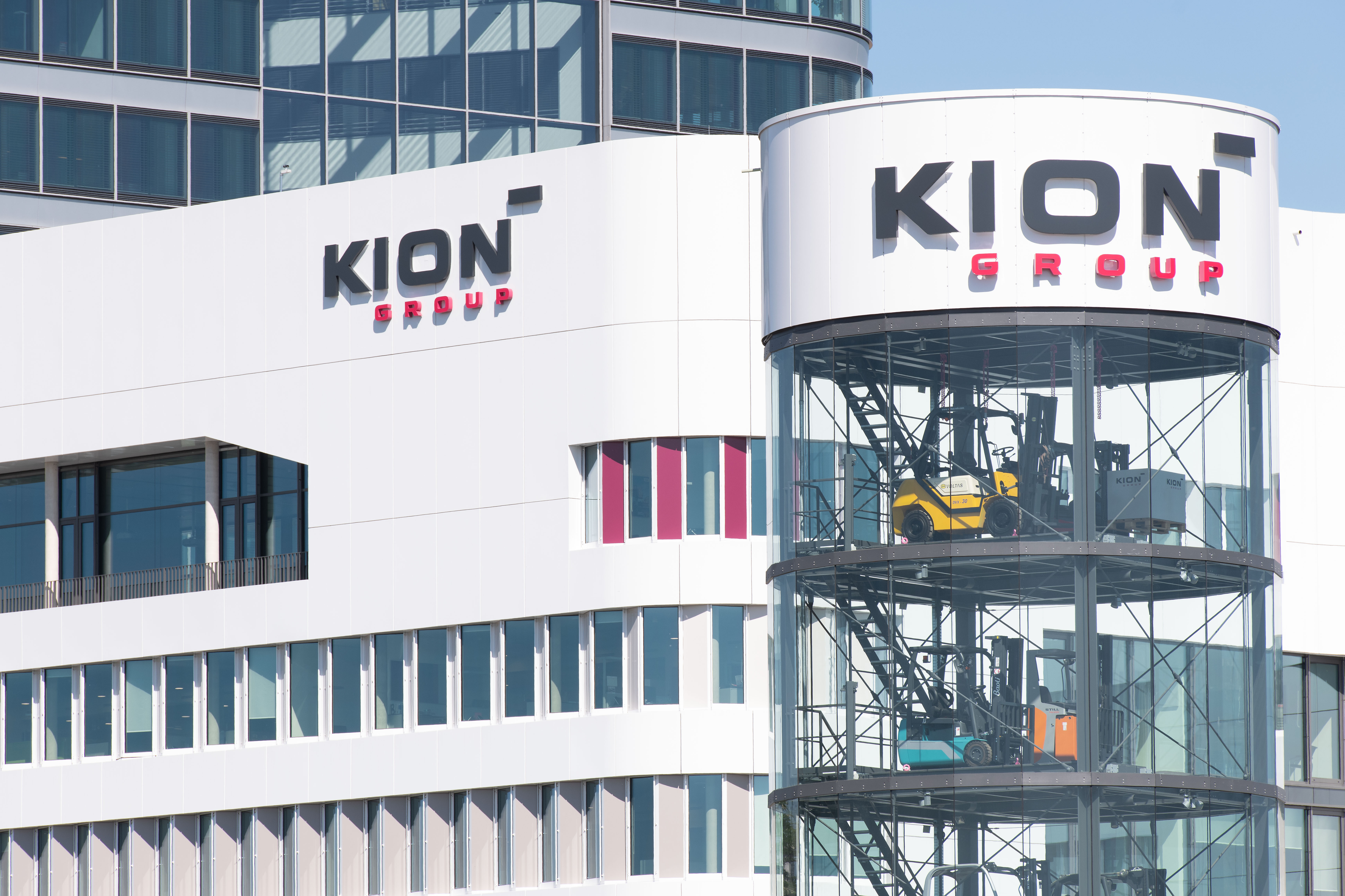 KION Group reports robust results for the 9-month period | KION GROUP AG